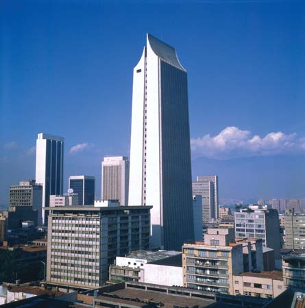 Tourist Places in Medellin: Coltejer Building - Explore Park